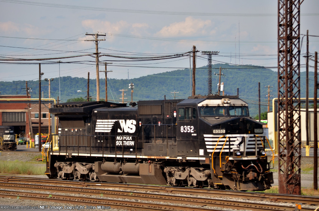 NS 8352